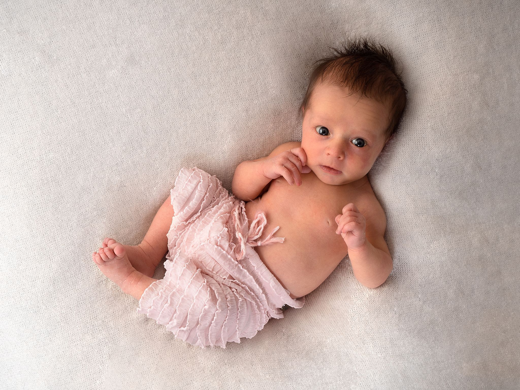 Photos of your newborn you can take at home. - Verity Photography