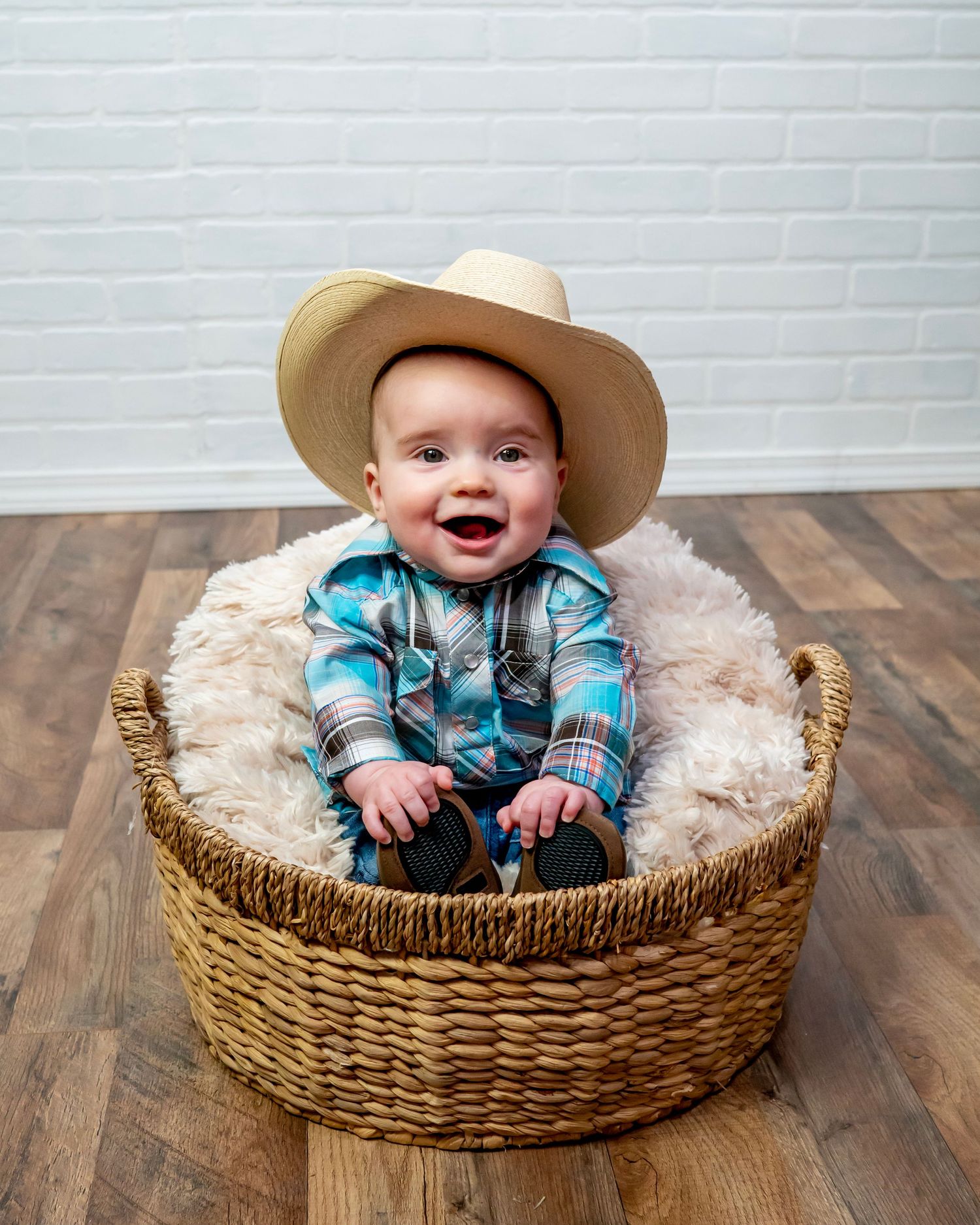 Babies & Milestones - Beckie Carr Photography