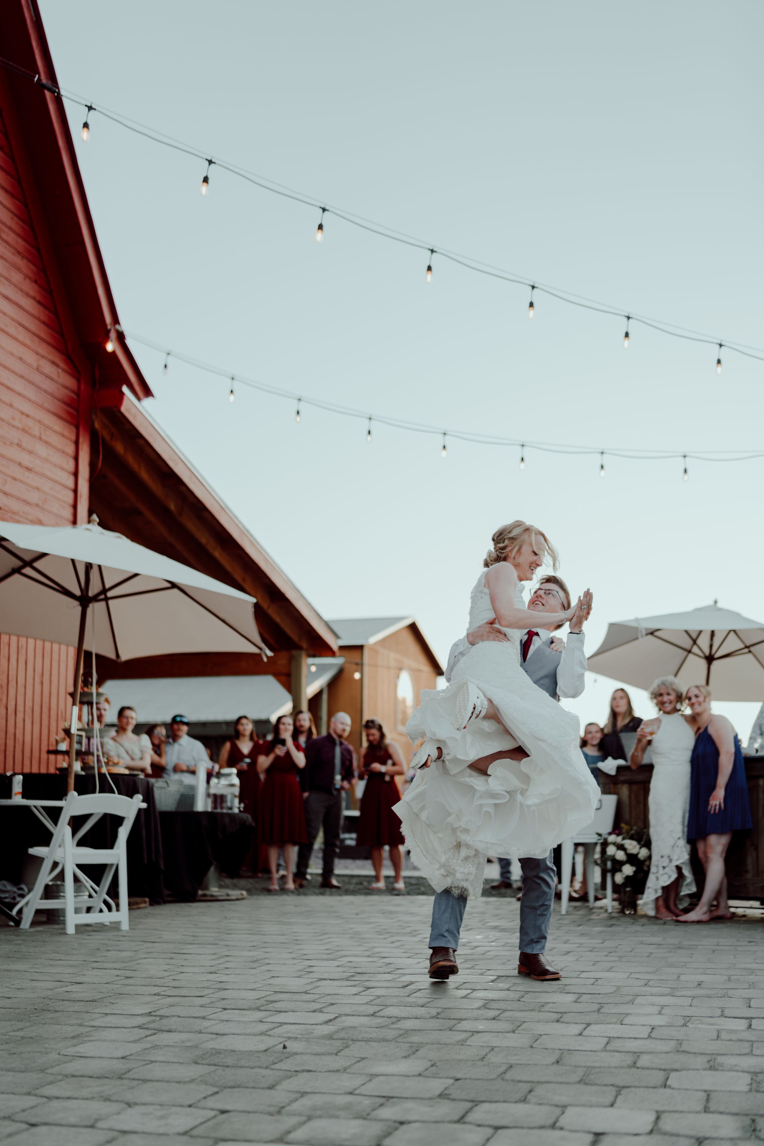 Aaron and Megan - Gallaway Photography