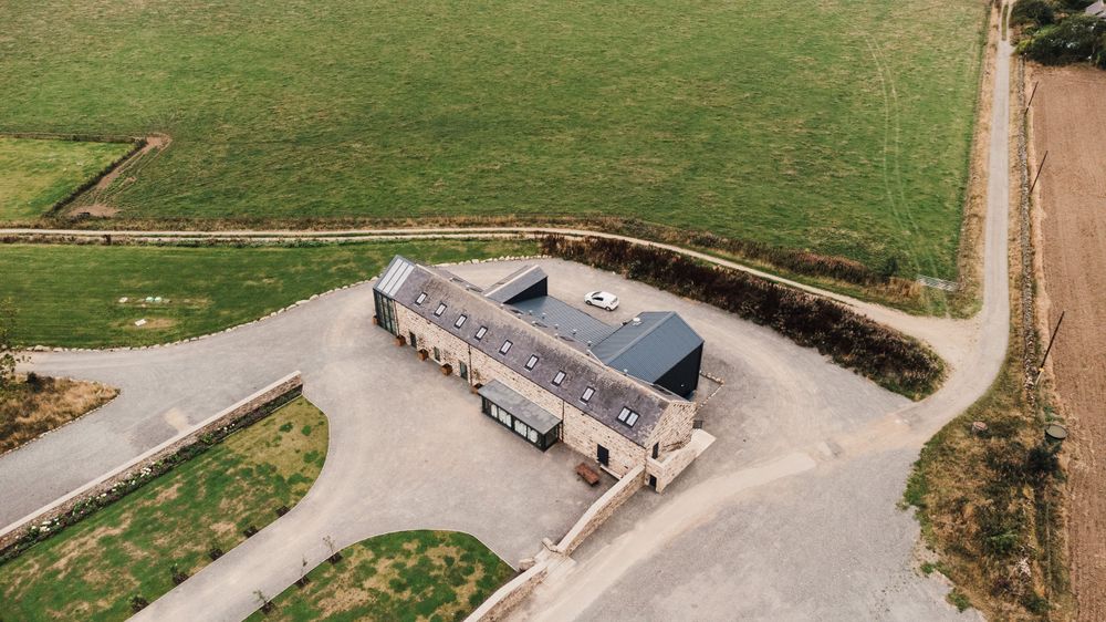 Hannah & Euan's Awesome Wedding at Schivas Steading! - Natural and ...