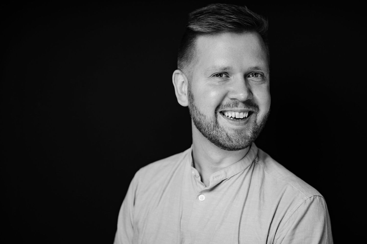 Erlingur Portraits - Sunday & White Studio