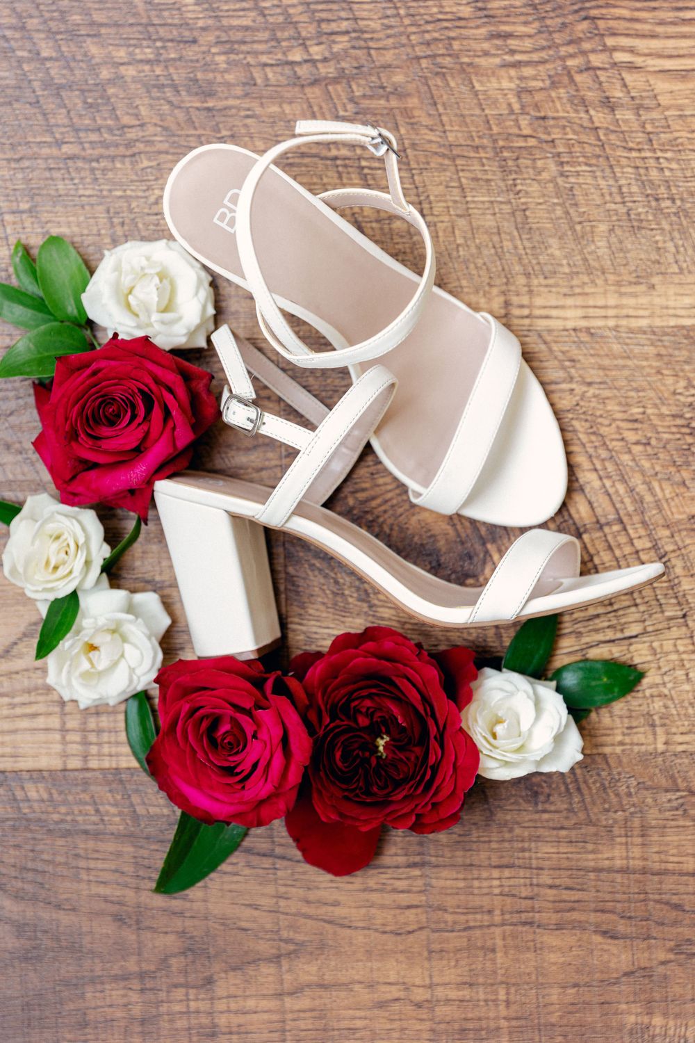 Classically Elegant Wedding at The French Farmhouse in Collinsville, TX ...