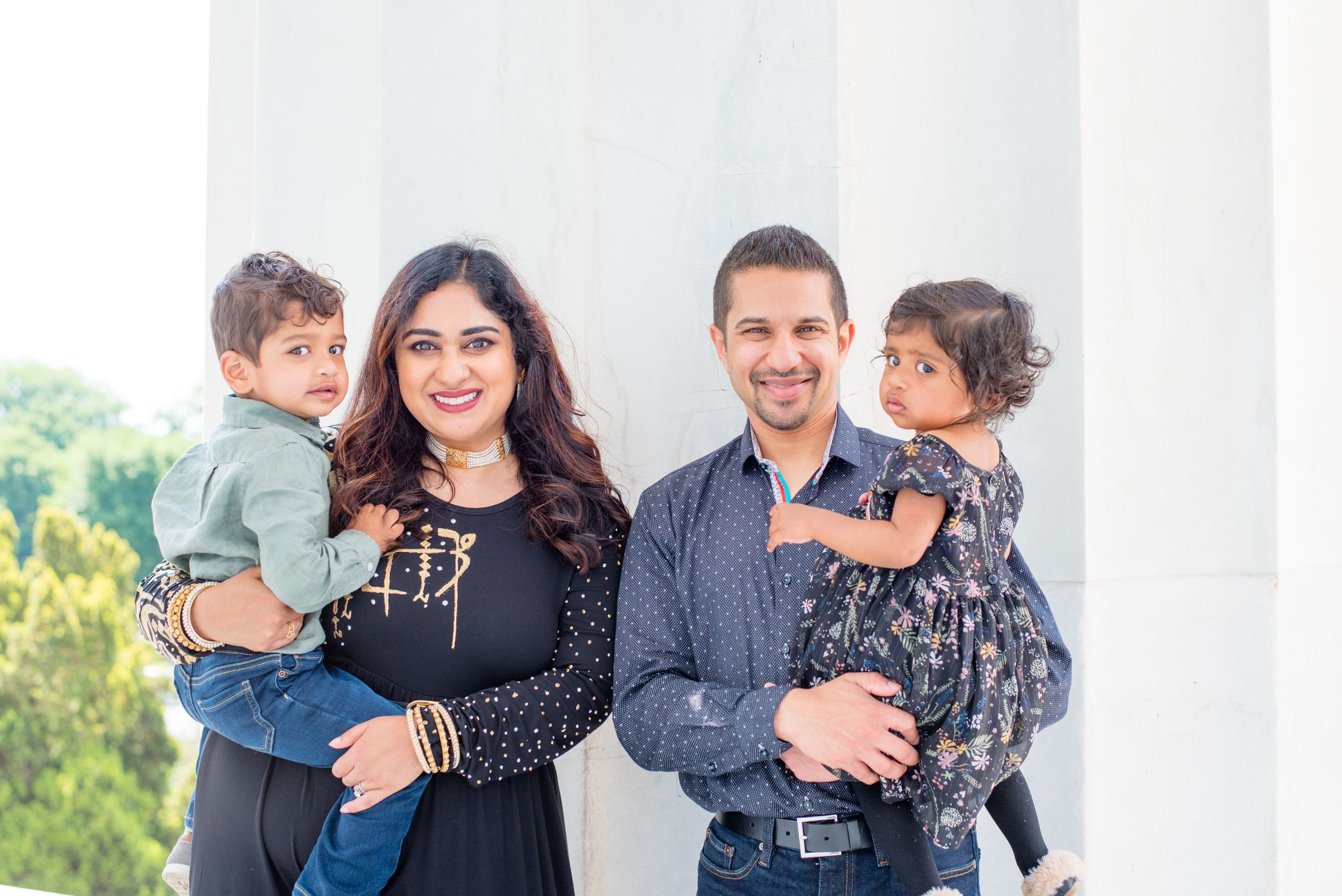 Yasmeen & Asim Family at Lincoln Memorial - Sarah Thayer Photography