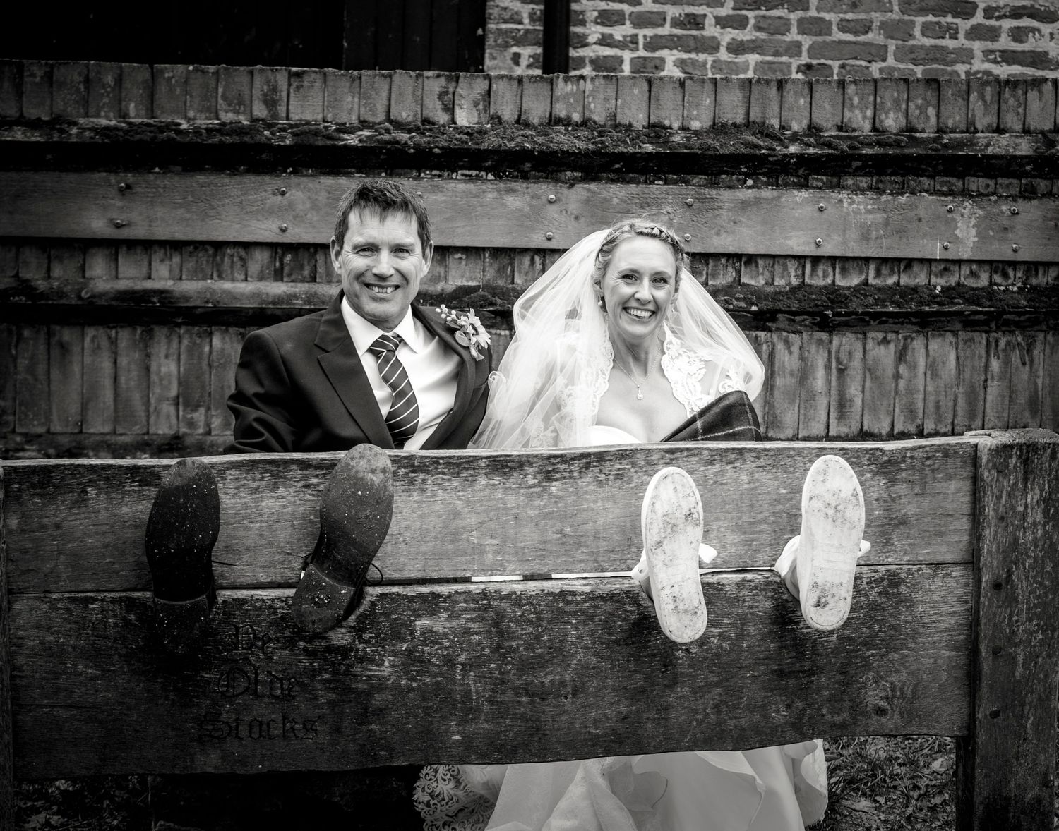 LIZZIE & SIMON - lewis and schofield