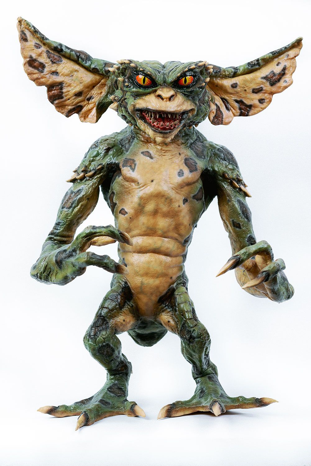 Gremlin Replicas - The Gremlins Museum