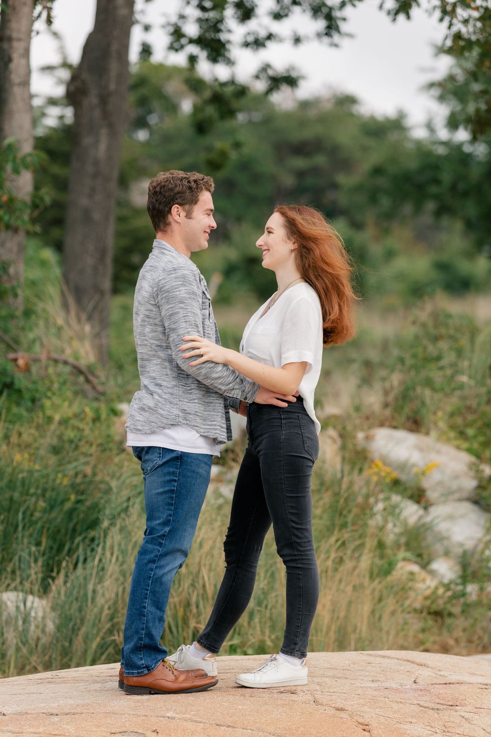Hannah & Andrew: Annisquam Lighthouse | Gloucester - Combrinck Photography