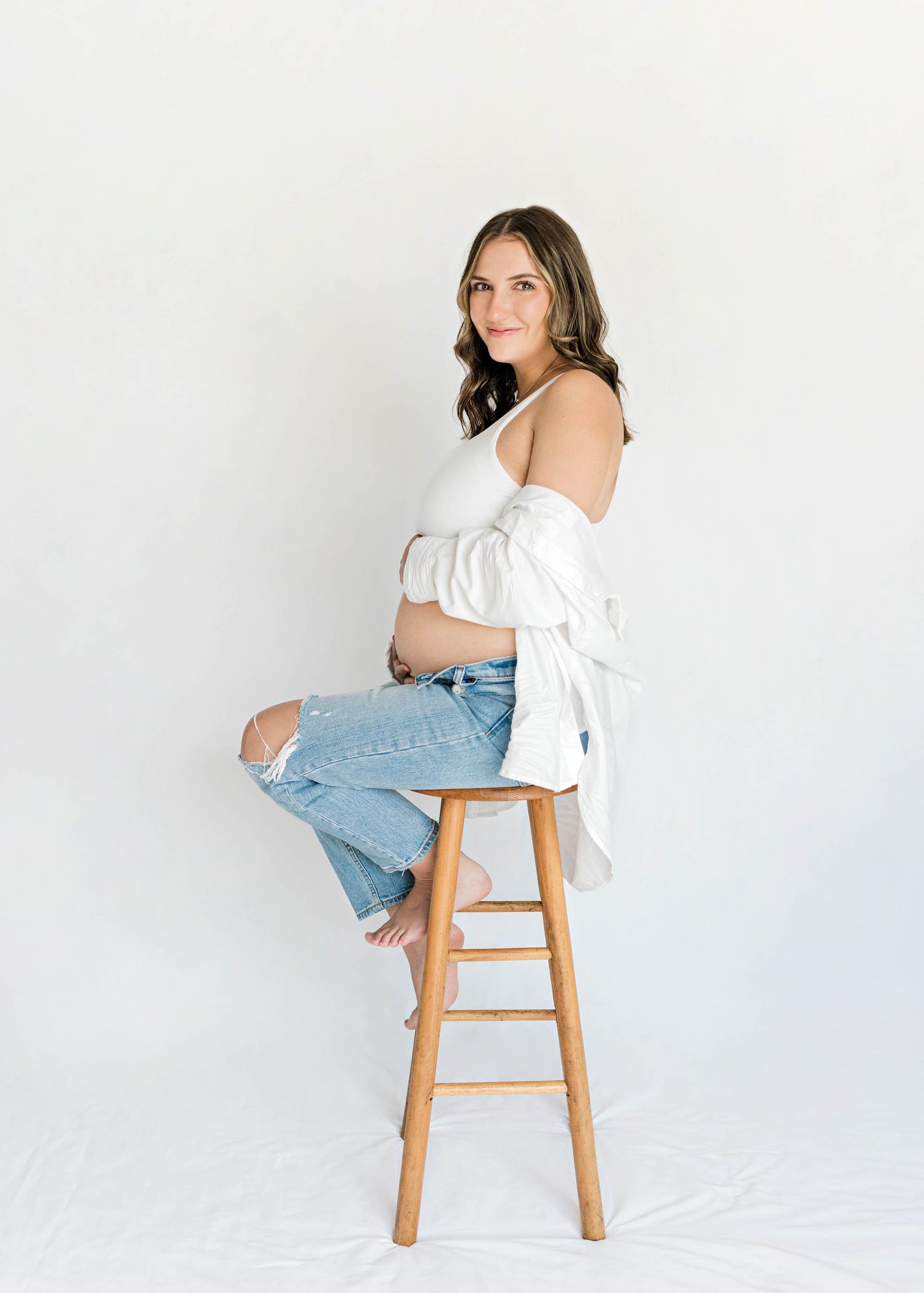 Brooke | Sweet, Simple Maternity Session | Jarrell, TX
