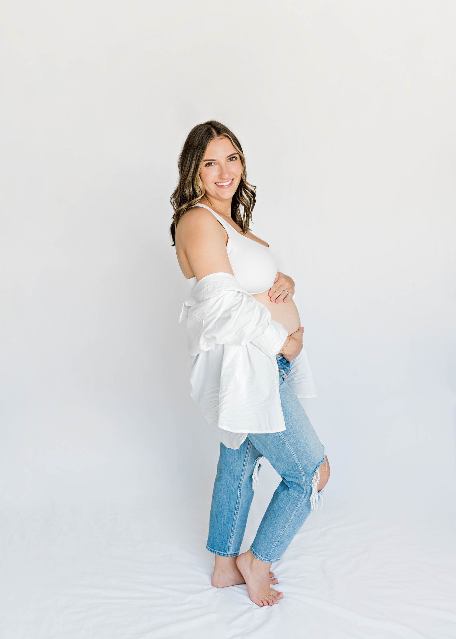 Brooke | Sweet, Simple Maternity Session | Jarrell, TX