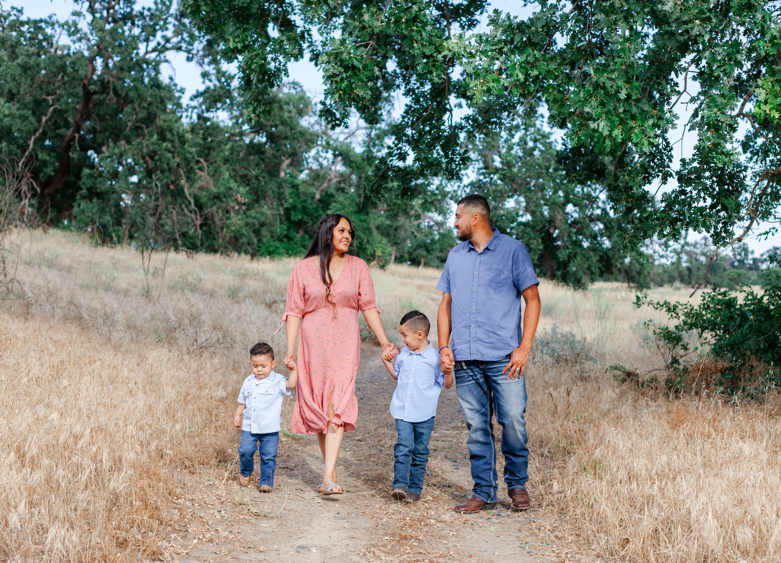 PORTILLO FAMILY - HEATHER MARIE PHOTOGRAPHY - Red Bluff California PORTILLO FAMILY - HEATHER MARIE PHOTOGRAPHY - Red Bluff California