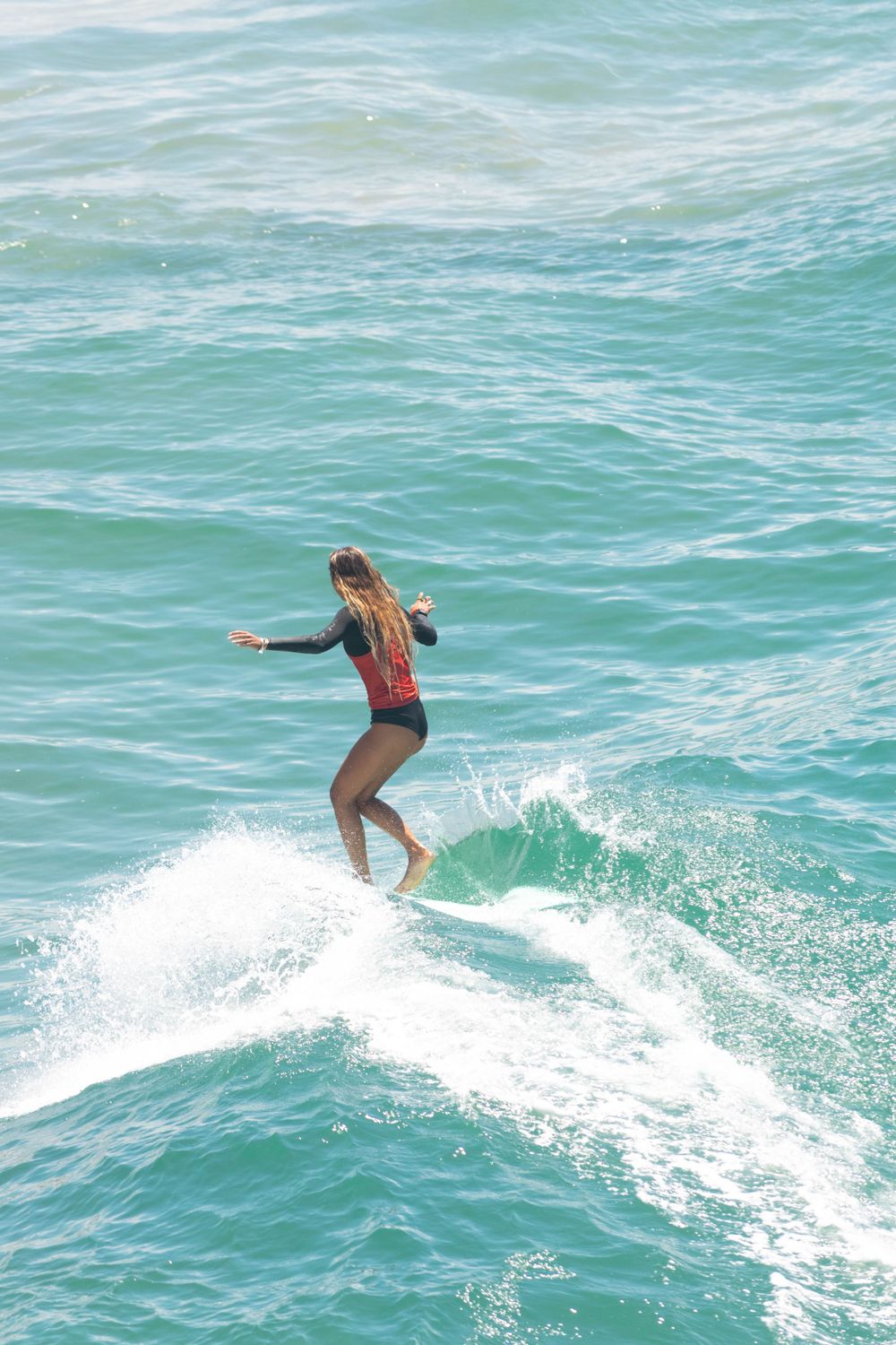Capturing the US Open of Surfing - Sydney Eminhizer Photo + Media