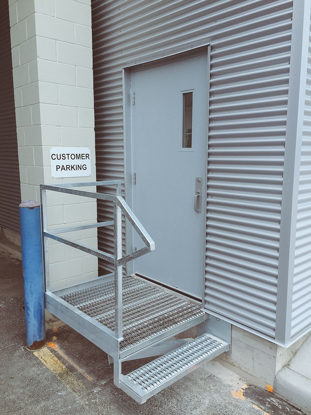 Stairs and Ladders - Simon's Iron Works LTD. - Steel Fabrication and ...