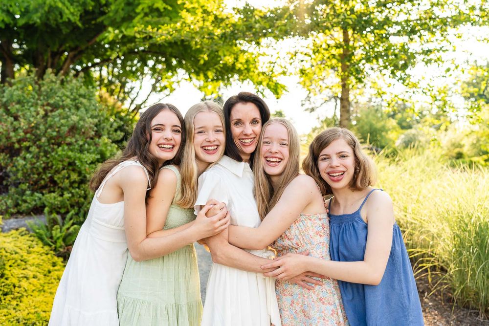 Tips for Family Photos with Teens, Bellevue Botanical Garden - Ling Ling Zheng Photography