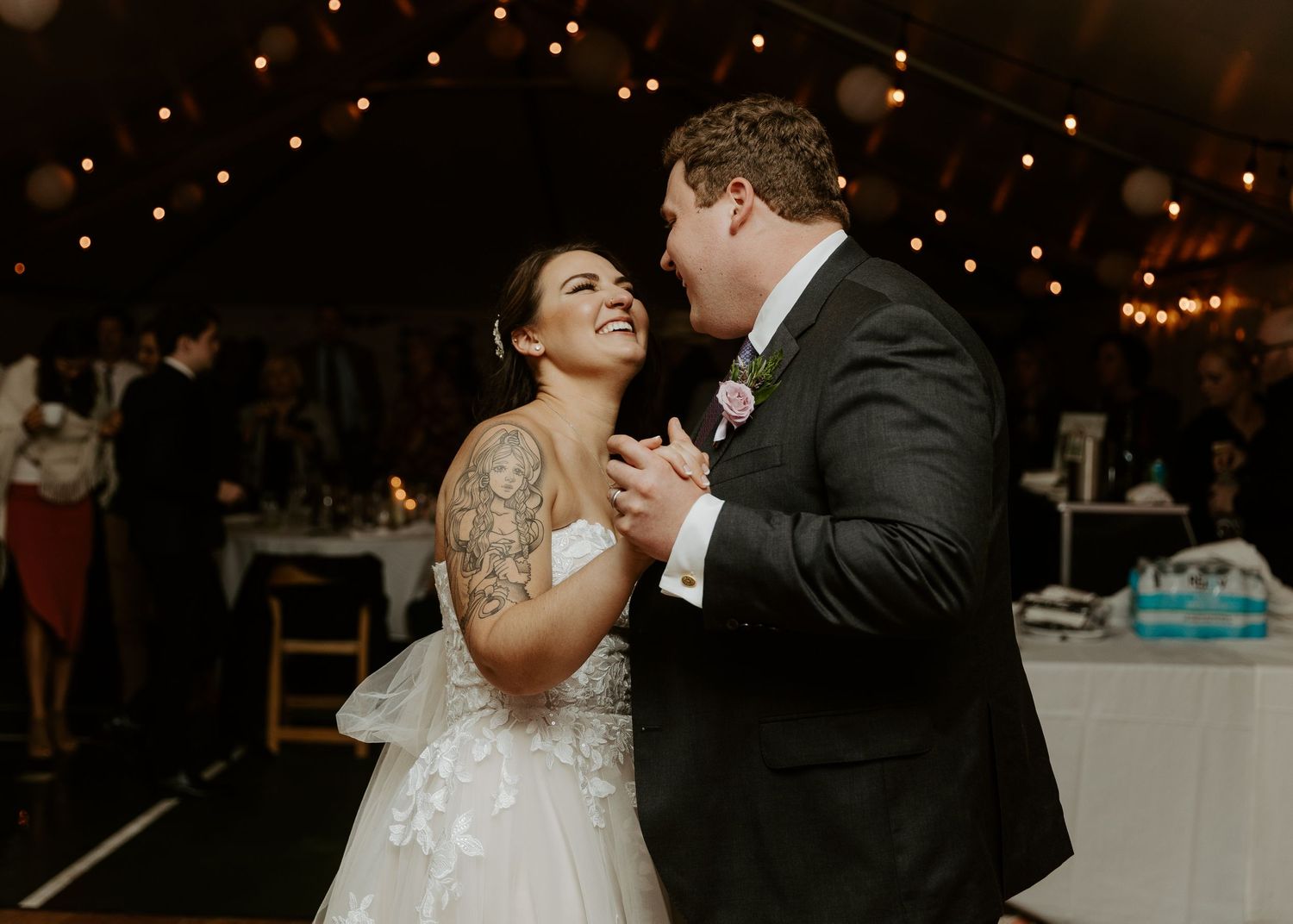 Weddings - Ashlyn Meys Photography