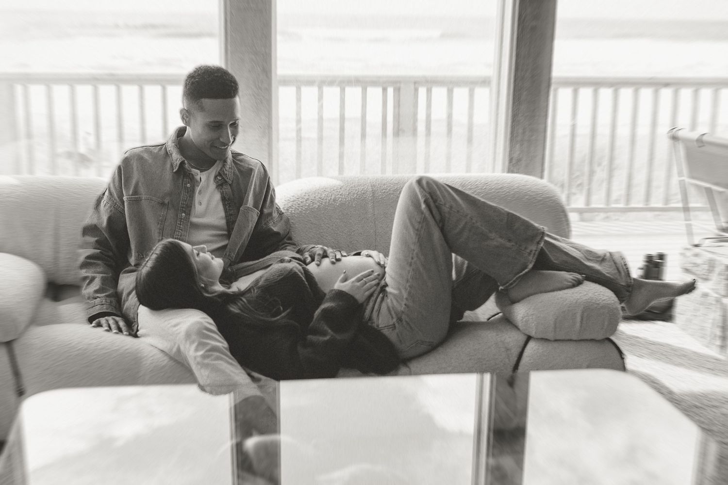 Maternity Photography on the Oregon Coast - Haley - Sky & Kai Photography