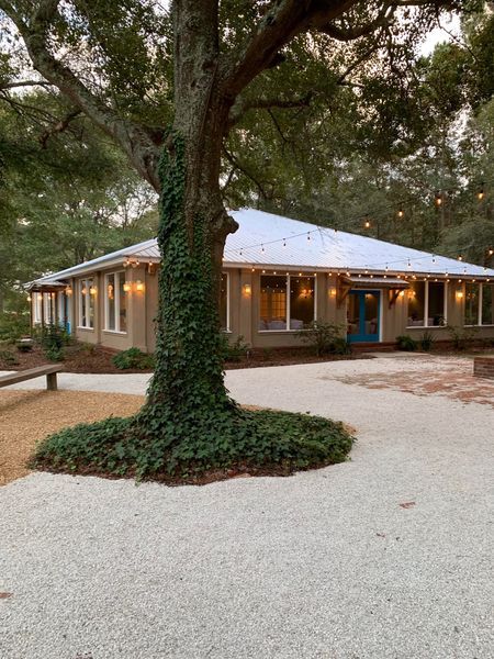 Venue - The Cottage Events & Photography LLC