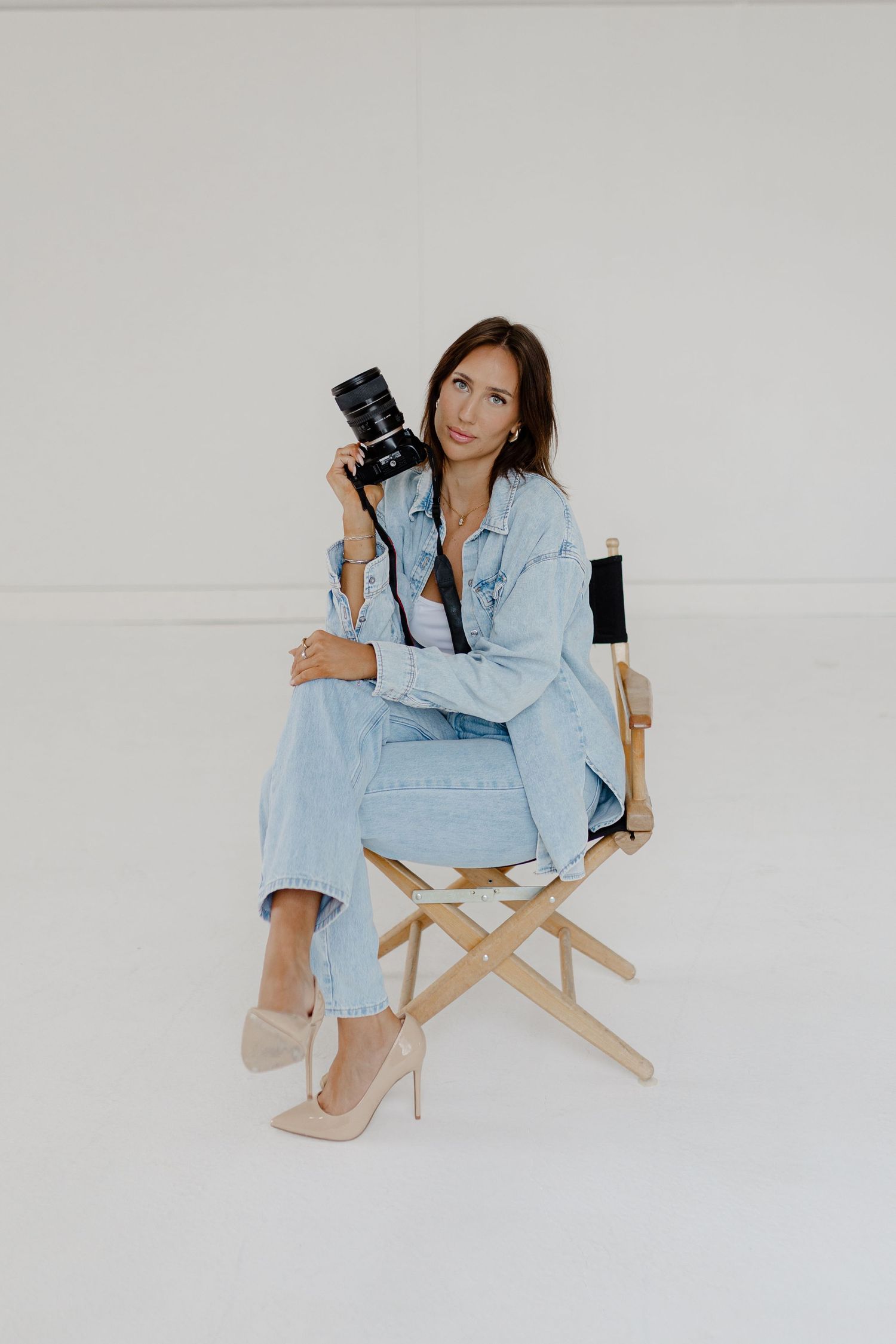 Contact - Lindsay June photo