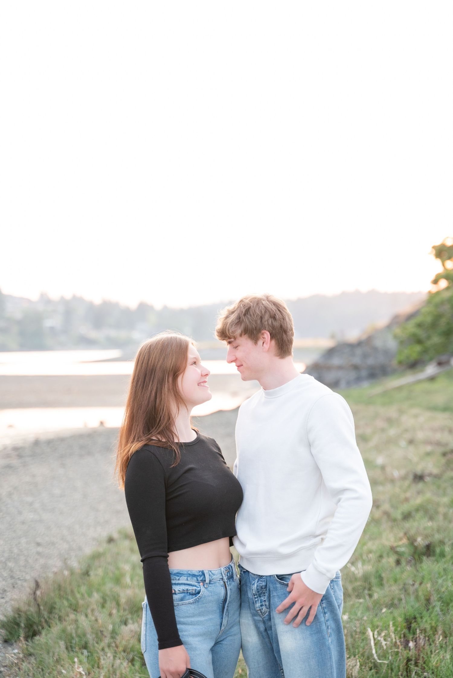 Lara & Robin | Couples Photography in Nanaimo - the Strand Photography