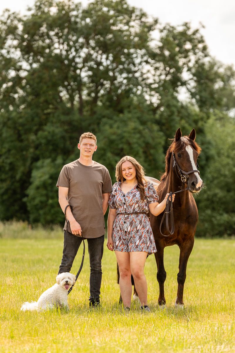 Laura, Dylan, Polly & Mika - Imogen Moon ABIPP - Equine & Dog ...