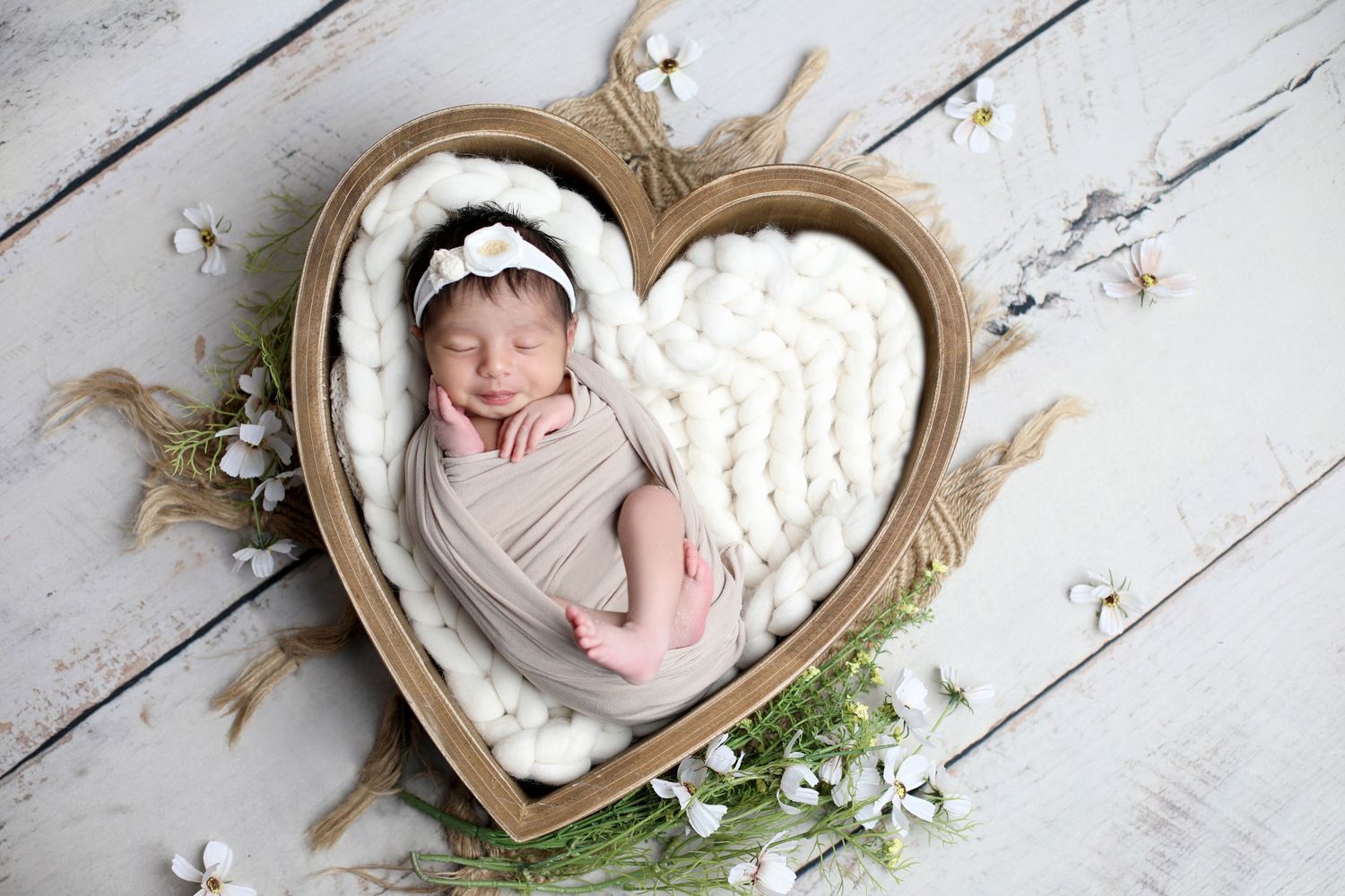 Newborn themes - baby Avontif Studio