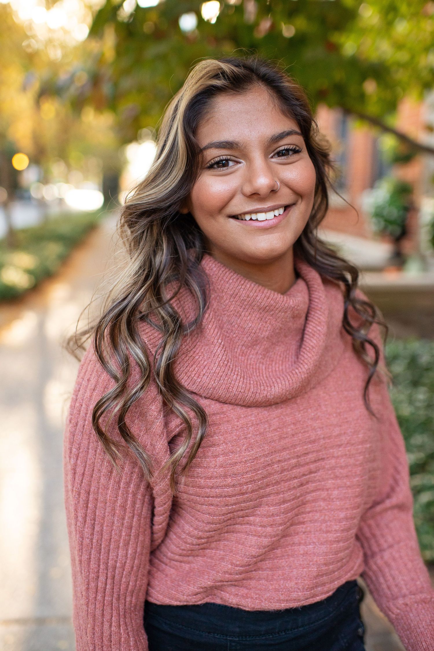 Senior & Headshot - Annie Varland