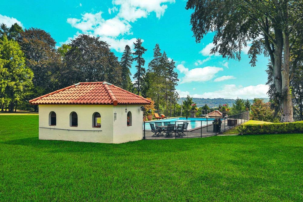 The Estate - Someplace Upstate