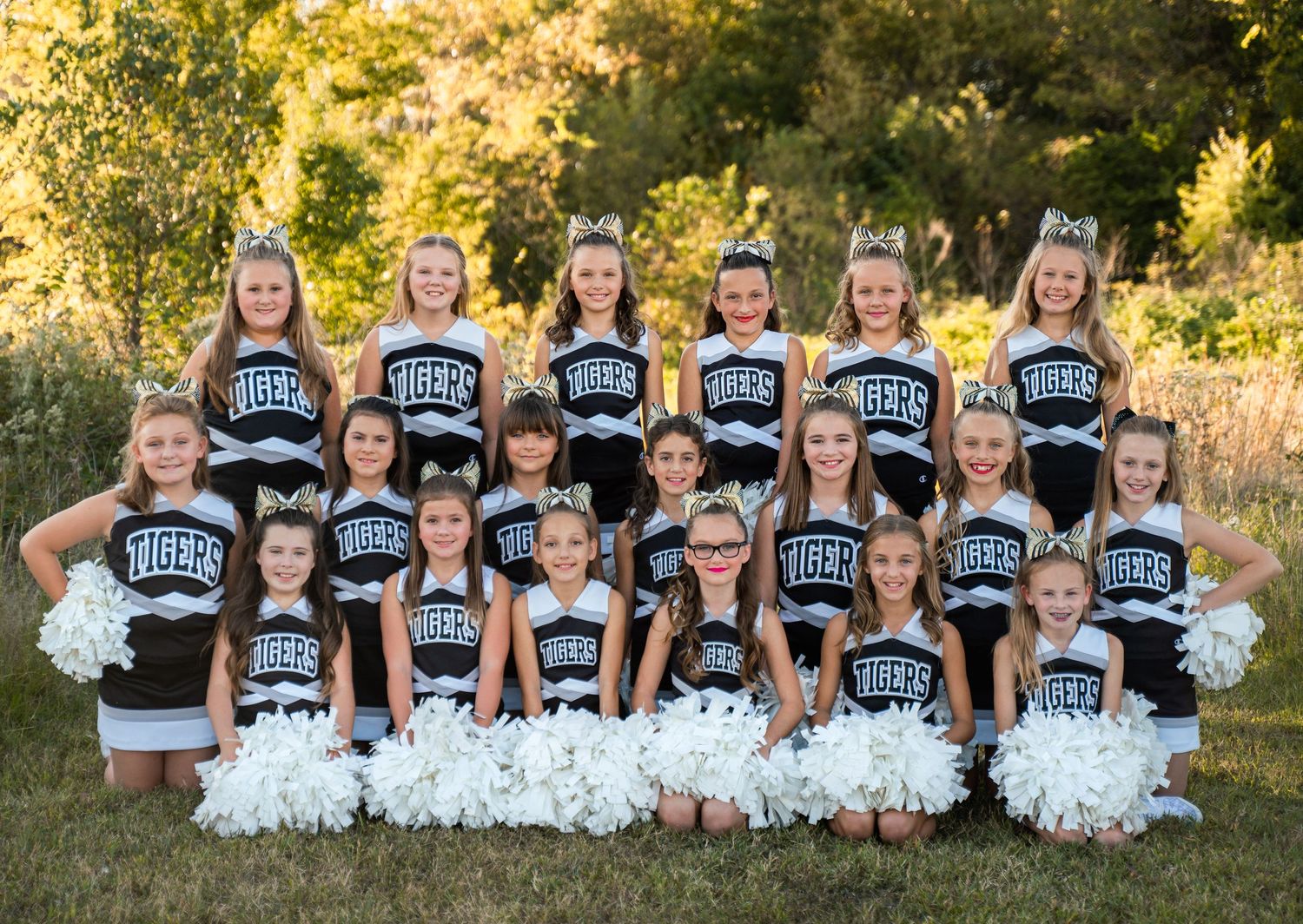 Team Photos: Cheer Squad - Lindsay Graham