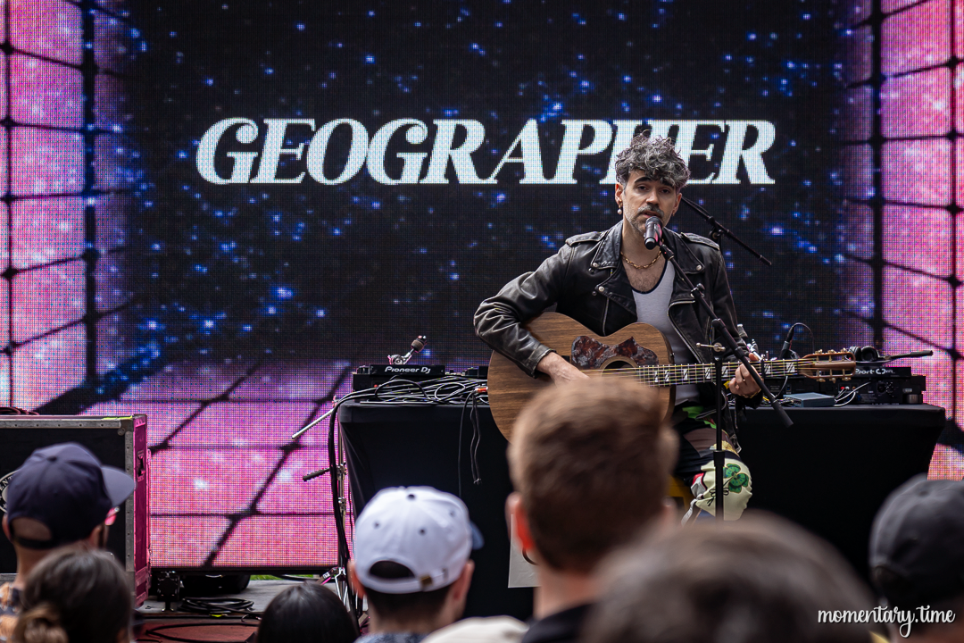 Geographer - momentary.time