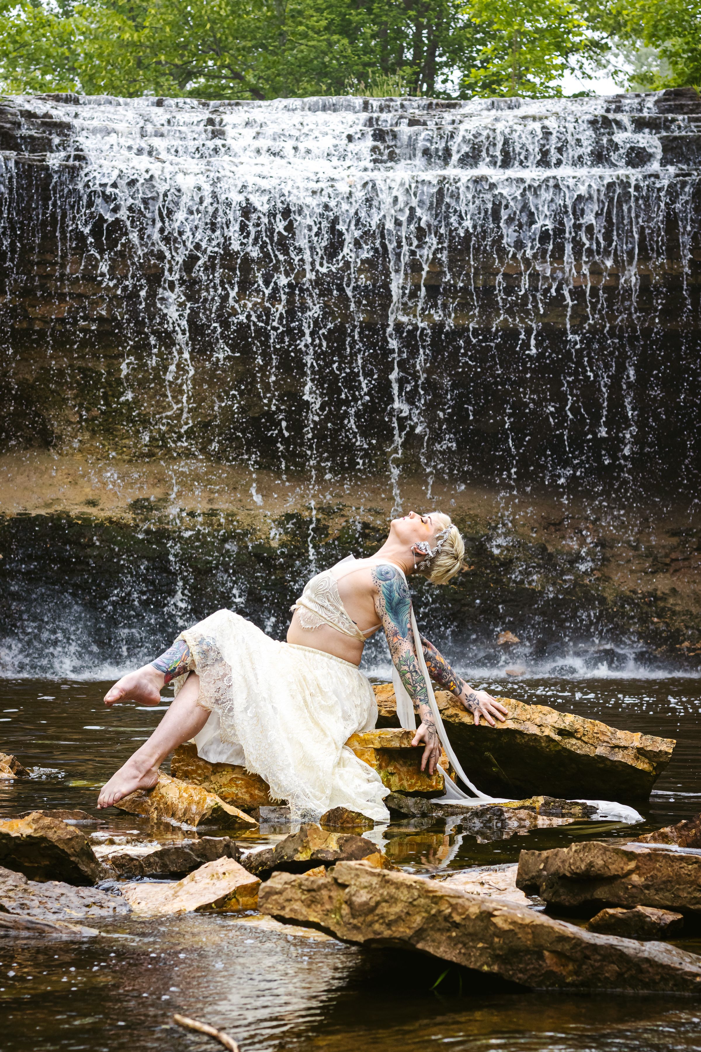 Outdoor-Gallery - Wicked Sisters Boudoir