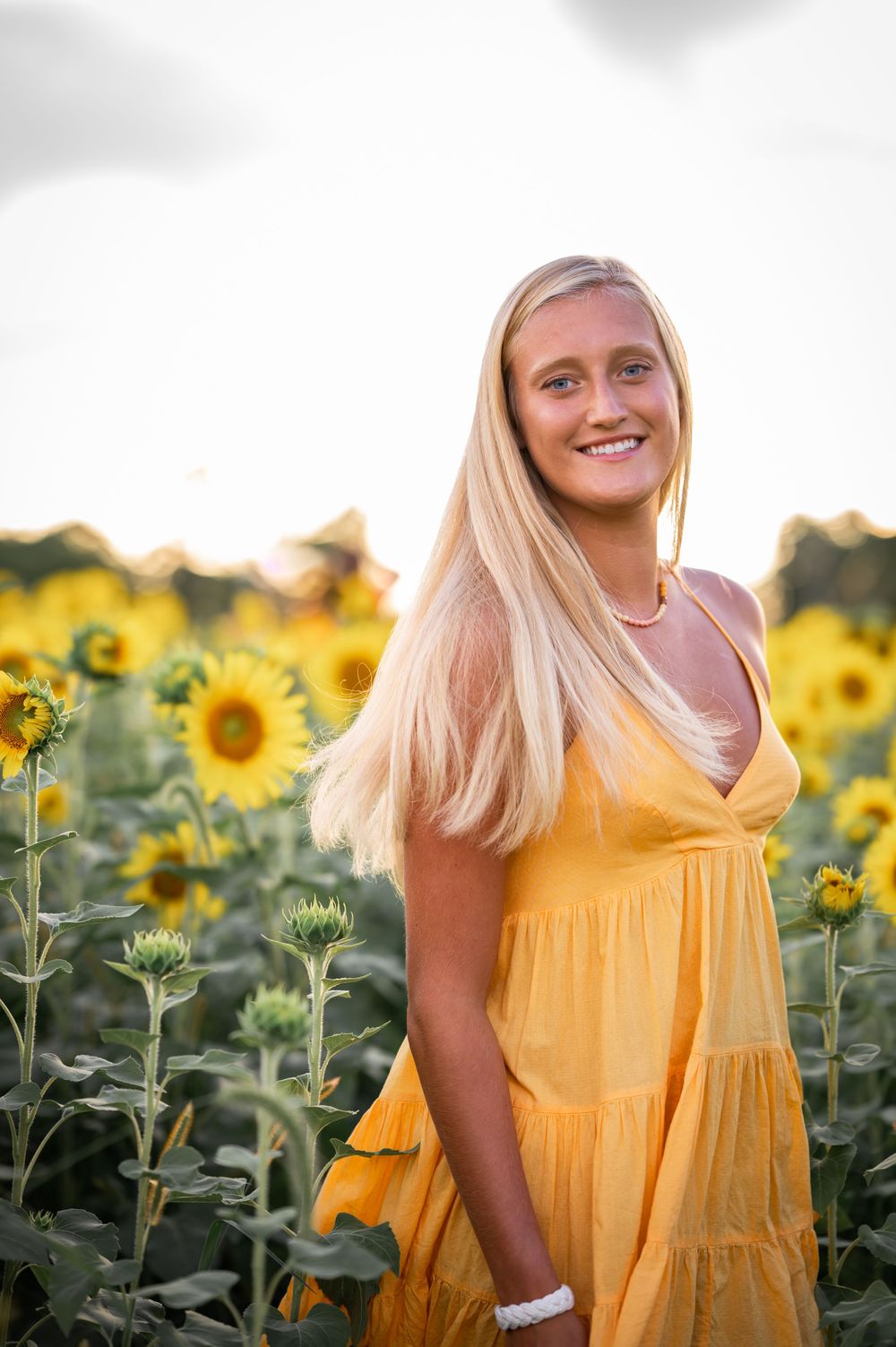 Emma's Senior at the Sunflower fields - Holly Schell Photography Senior ...