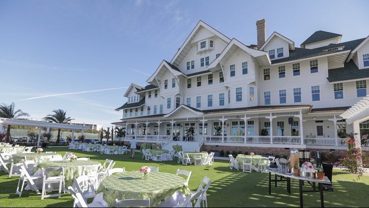 The Belleview Inn - Brad Hall Studios