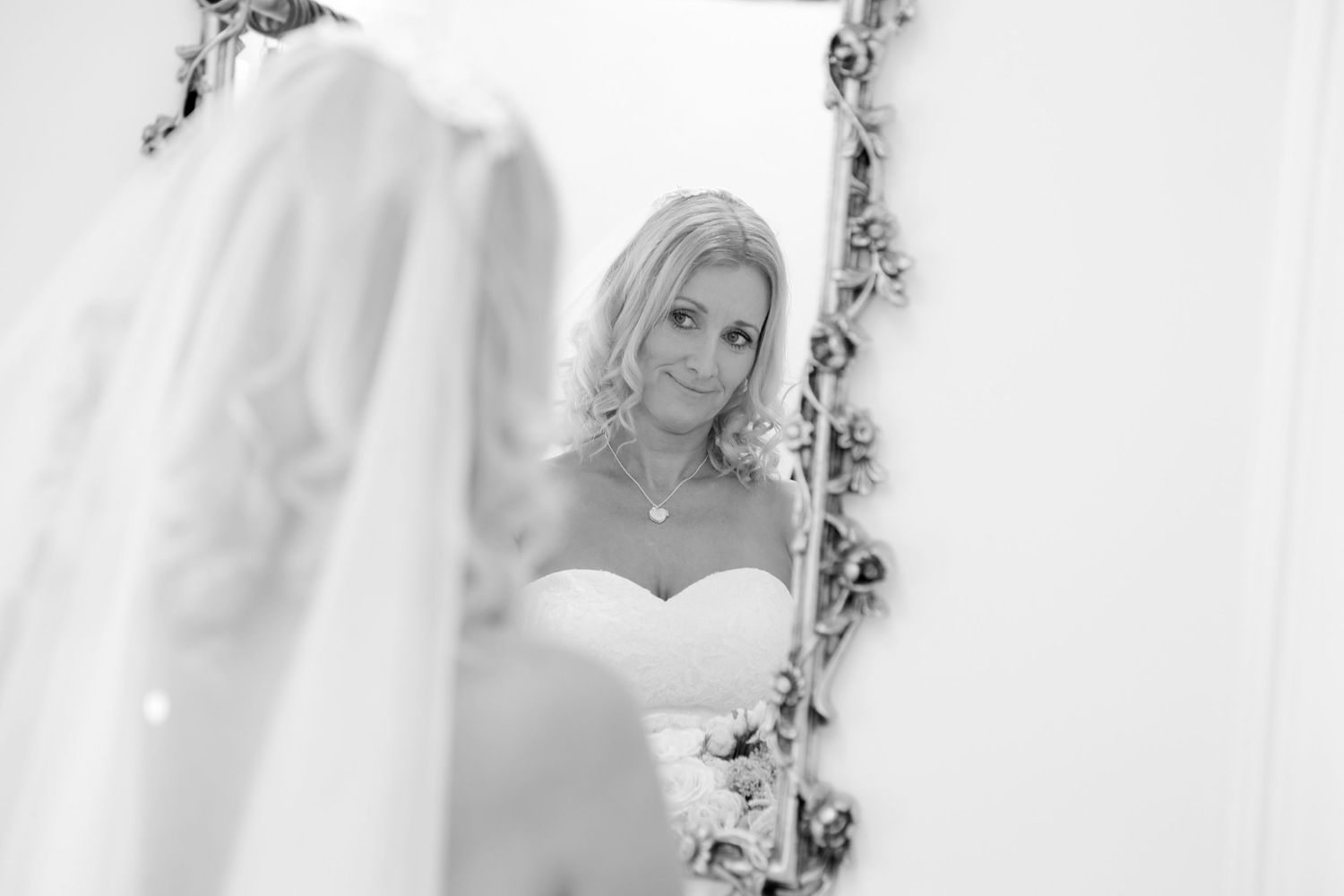 Sarah Lewsey Photography - Maternity & Newborn Photography