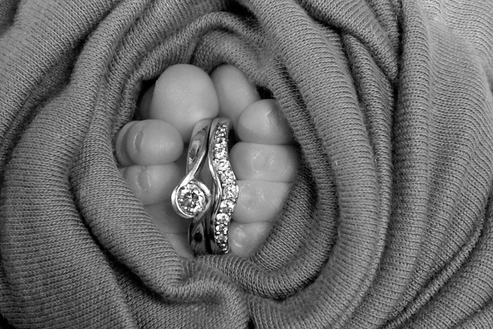 Sarah Lewsey Photography - Maternity & Newborn Photography