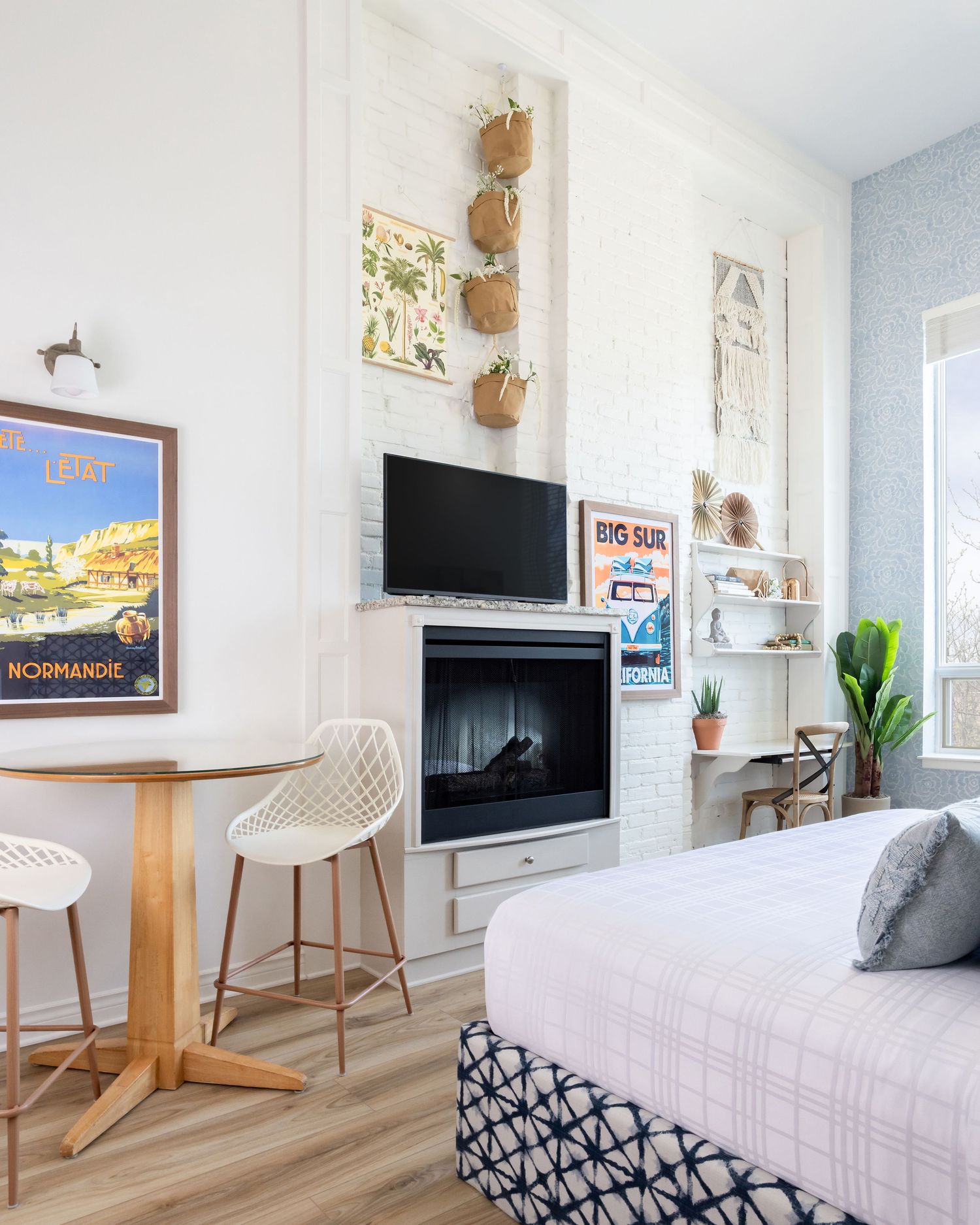 Interiors | Commercial Spaces - Art & Spaces