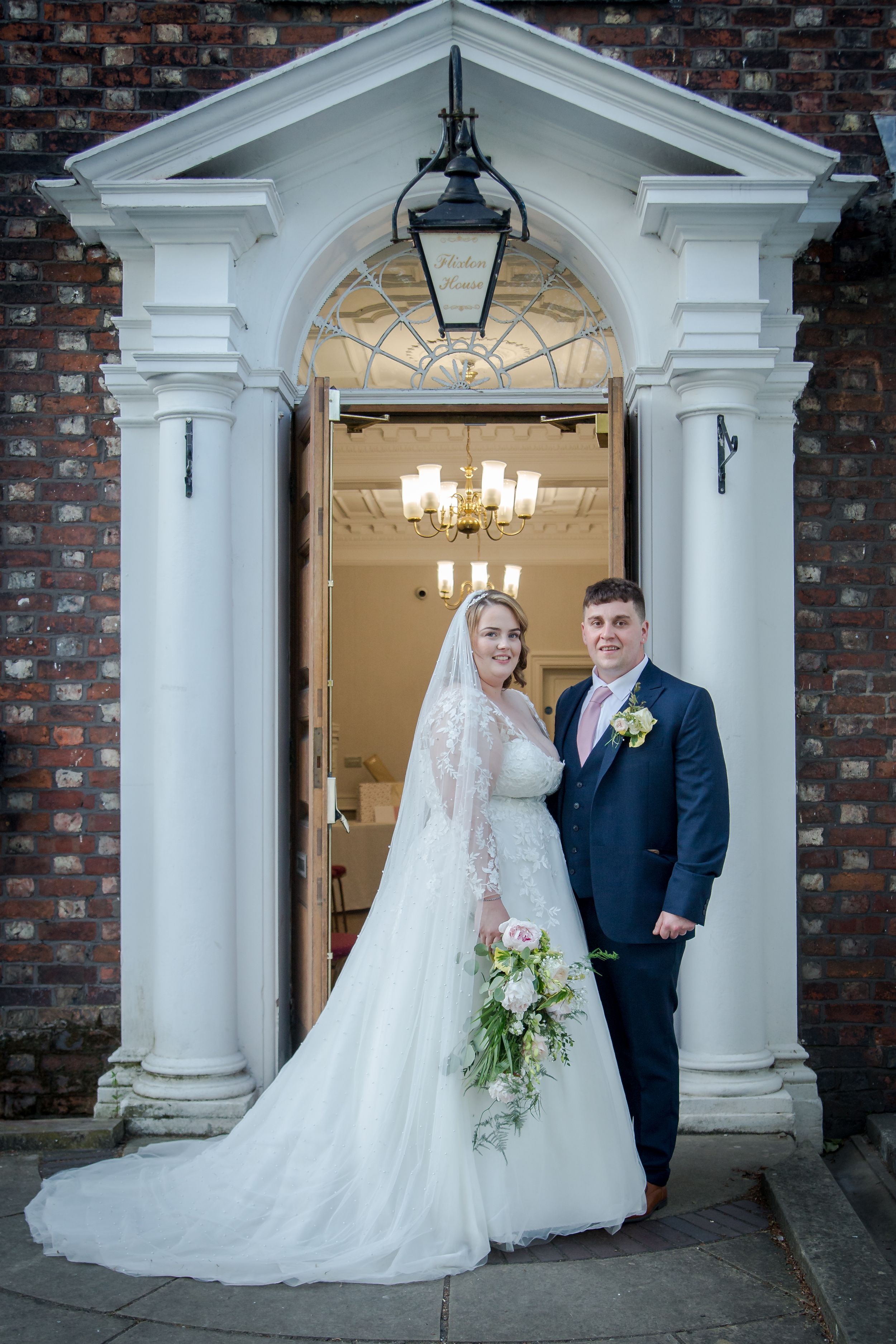 Sean Wareing : Urmston Wedding Photographer