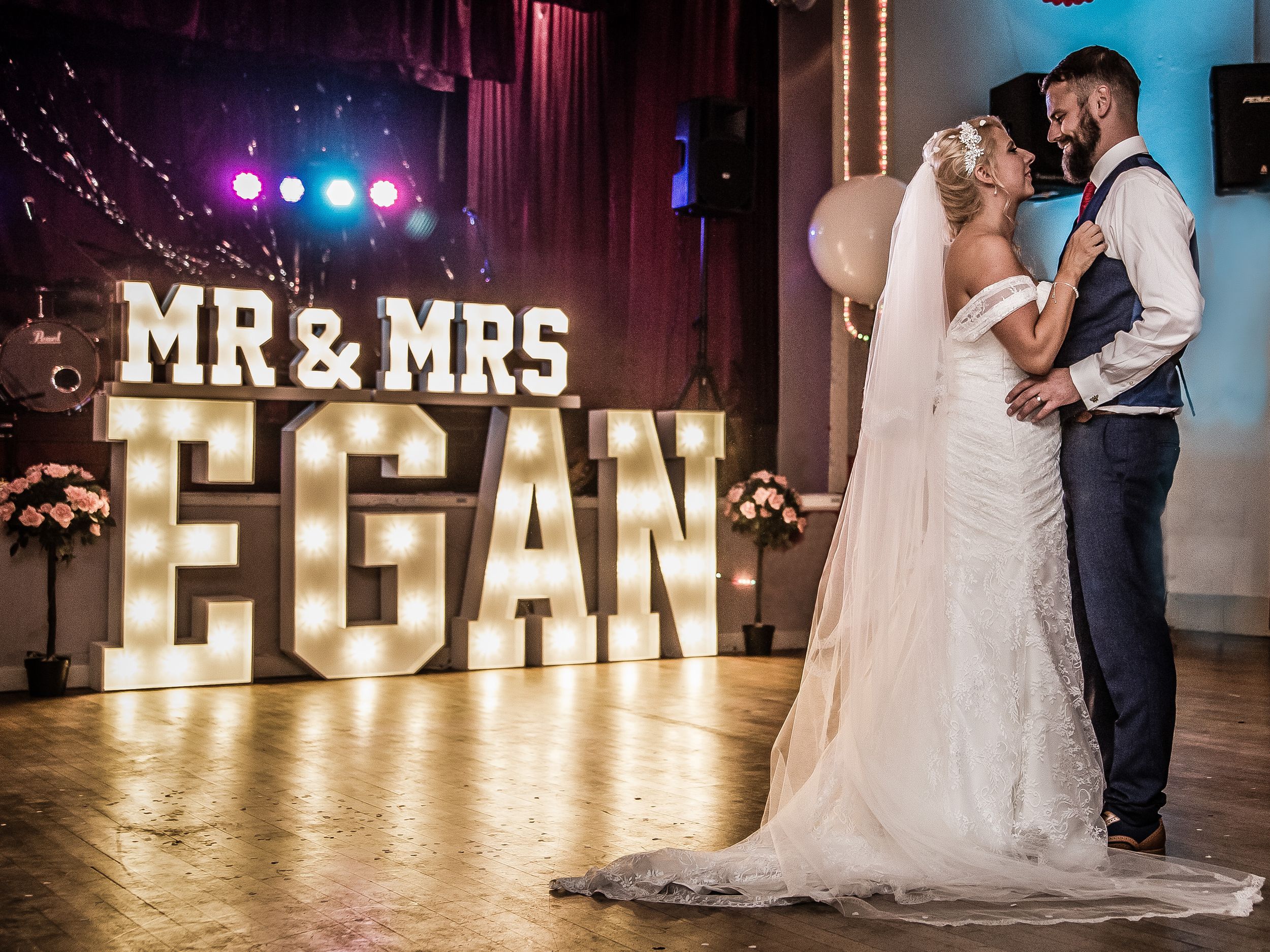 Sean Wareing : Urmston Wedding Photographer