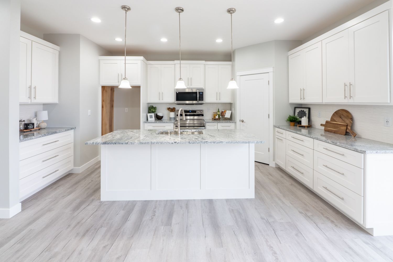 Real Estate - Juli Camarin