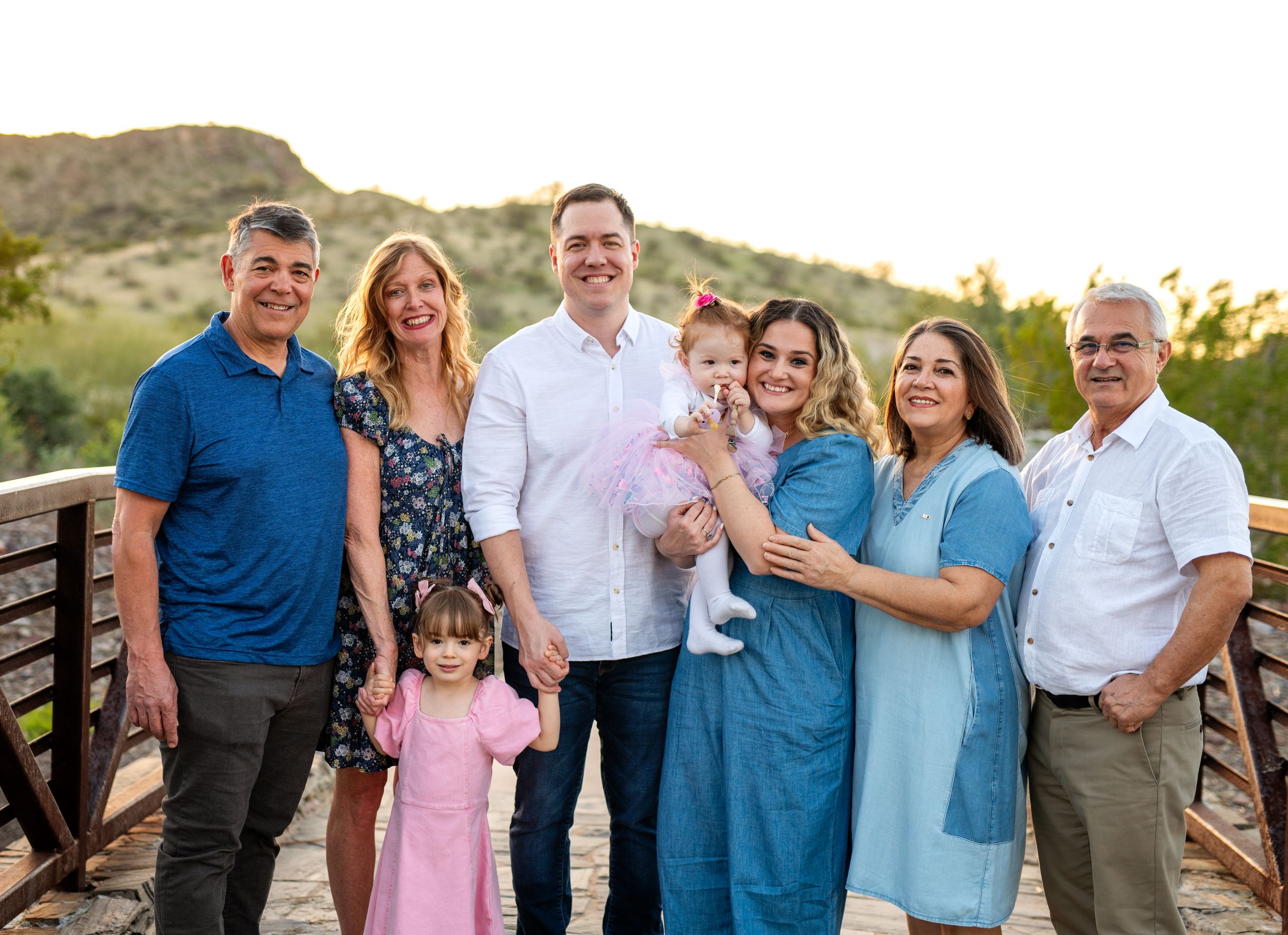 Extended Family Photos: How to plan the best session for your extended ...