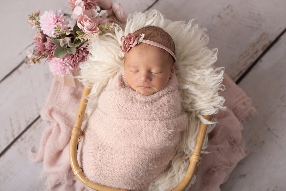 Newborn mini session - Baby Snapz