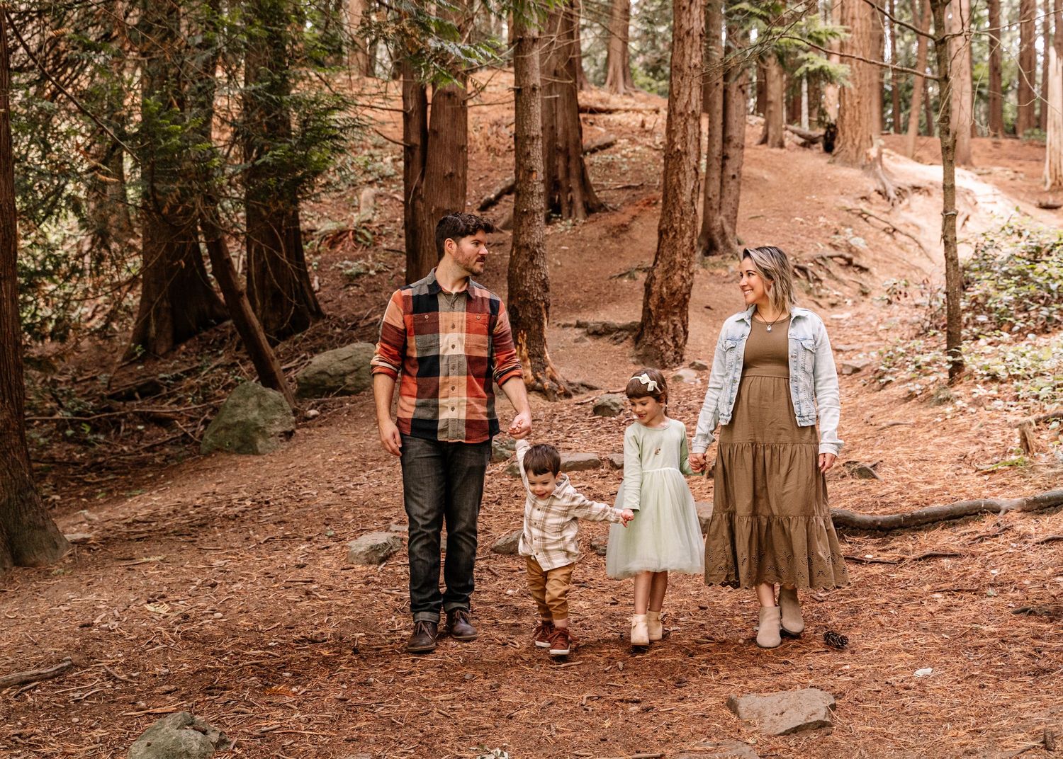 The S Family | Hamlin Park in Shoreline, WA - Cece Castillo Photography