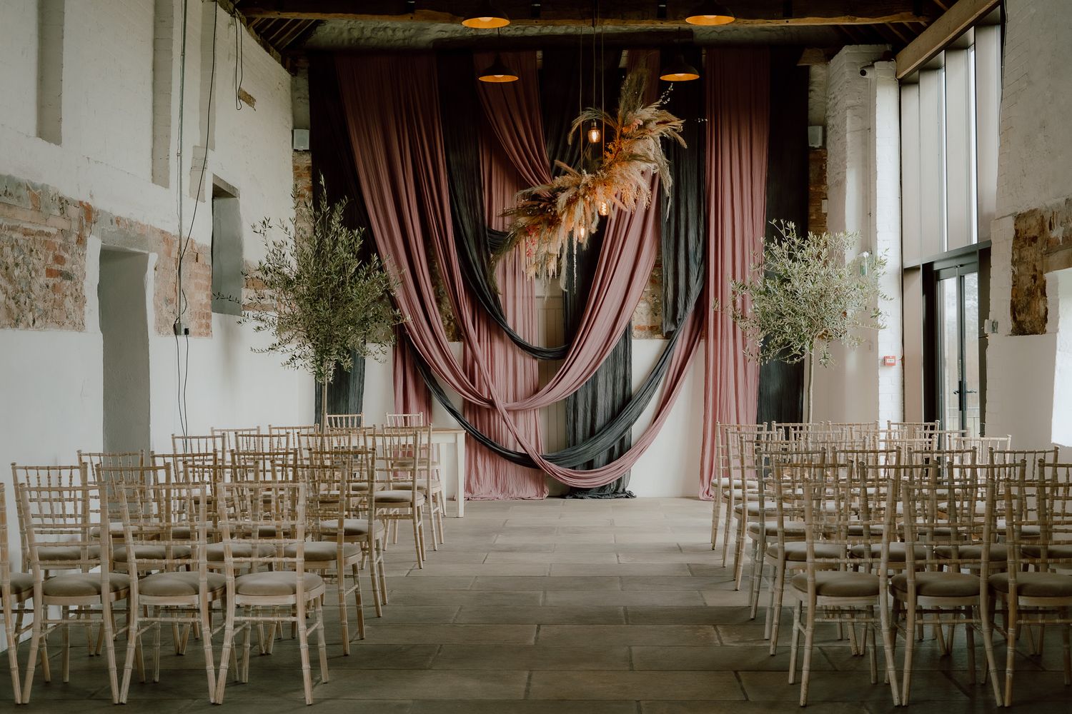 Curds Hall Barn - Yasmin Thorp Photography