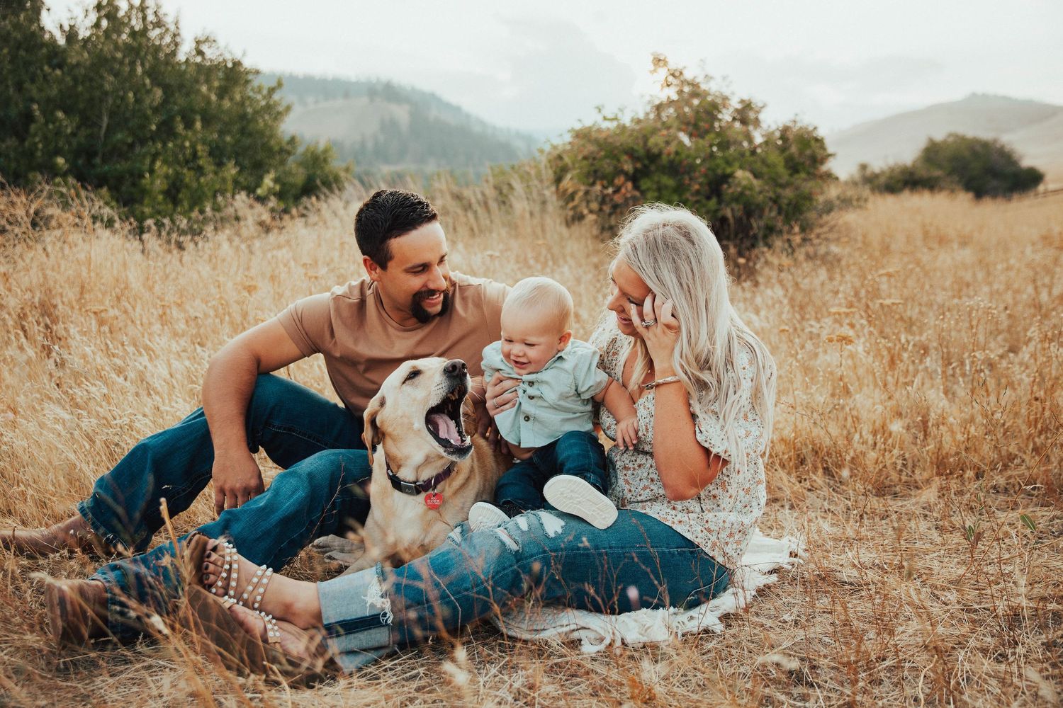 About - Kailey Wallin Photography