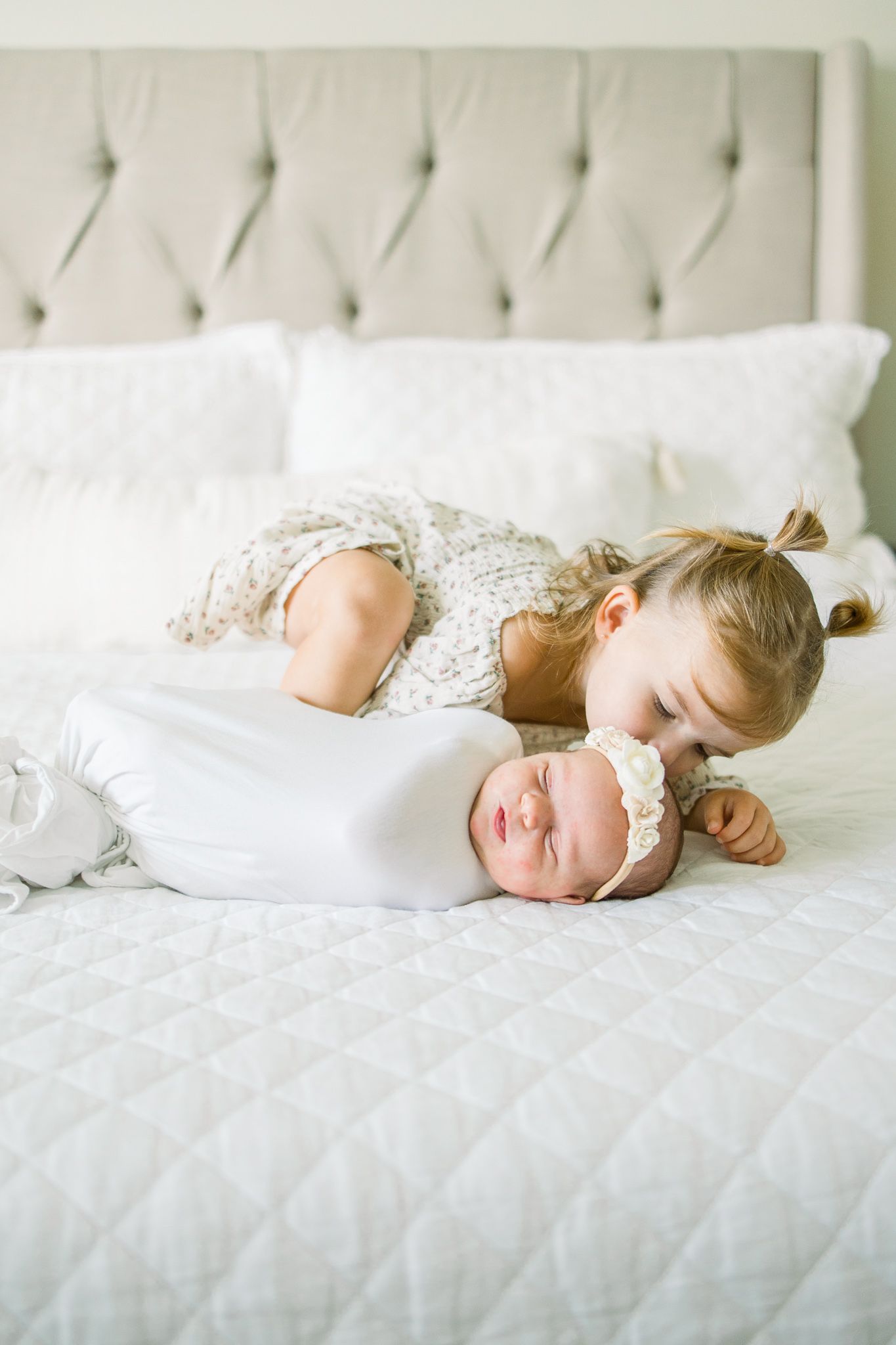 Welcome, Baby Sister | Newborn Lifestyle Session | Houston Newborn ...