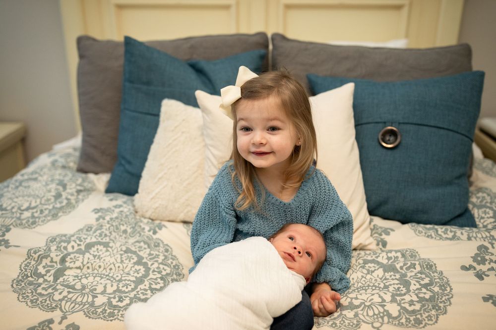 BENNETT'S IN-HOME NEWBORN SESSION - Willow Roots Photography