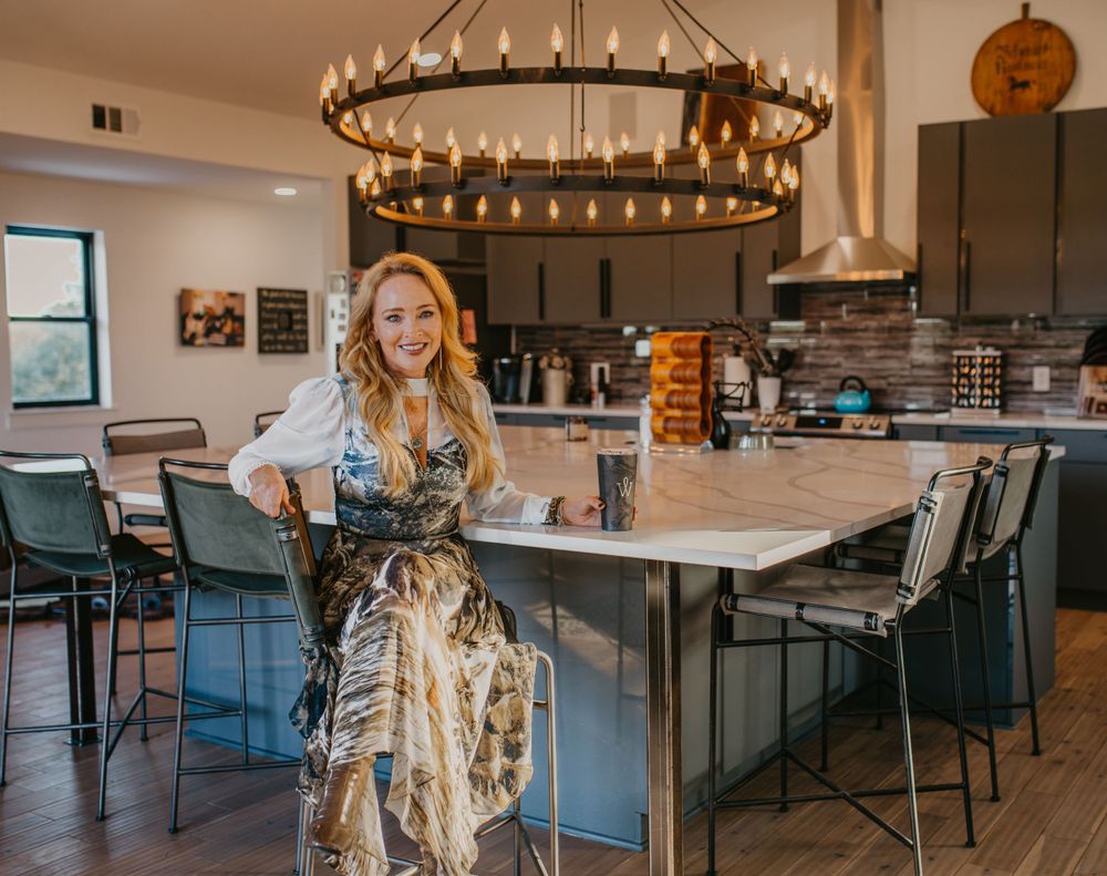 Lifestyle - lori falcon photo | TX