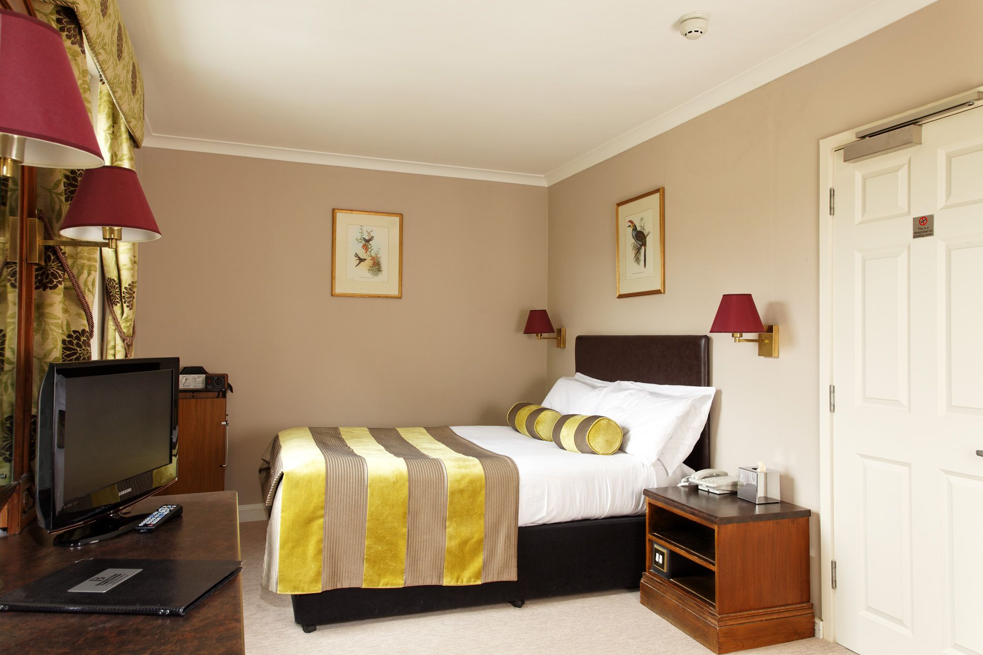 Interiors & Exteriors - Duncan Lawson Photography