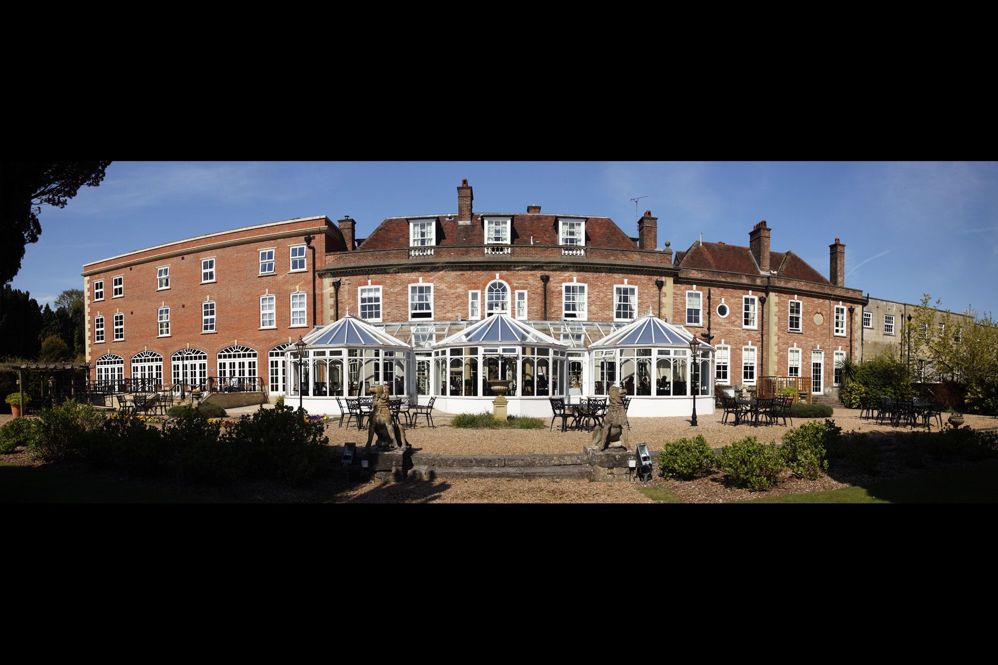 Interiors & Exteriors - Duncan Lawson Photography