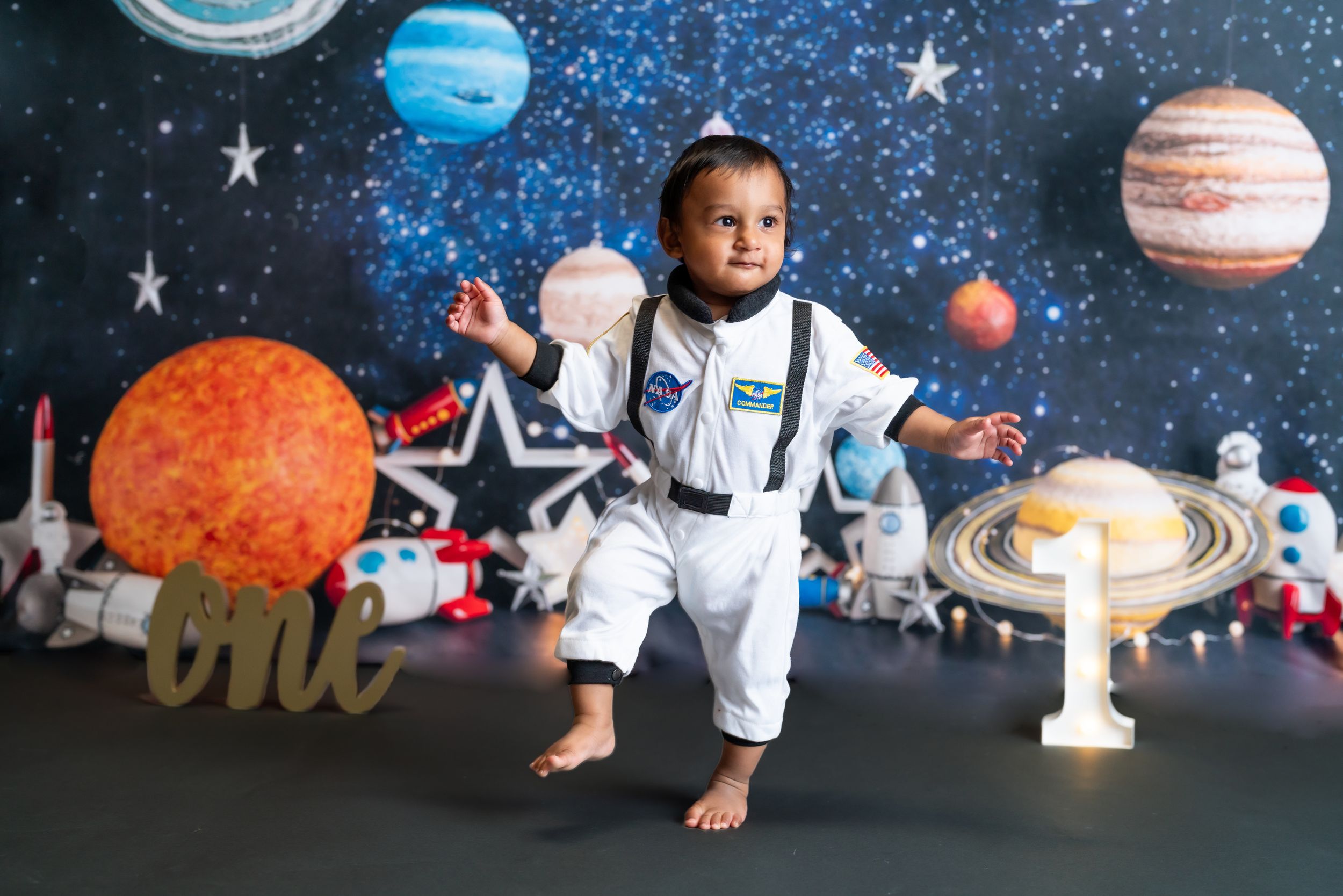 1st Trip Around the Sun | Cake Smash & Splash