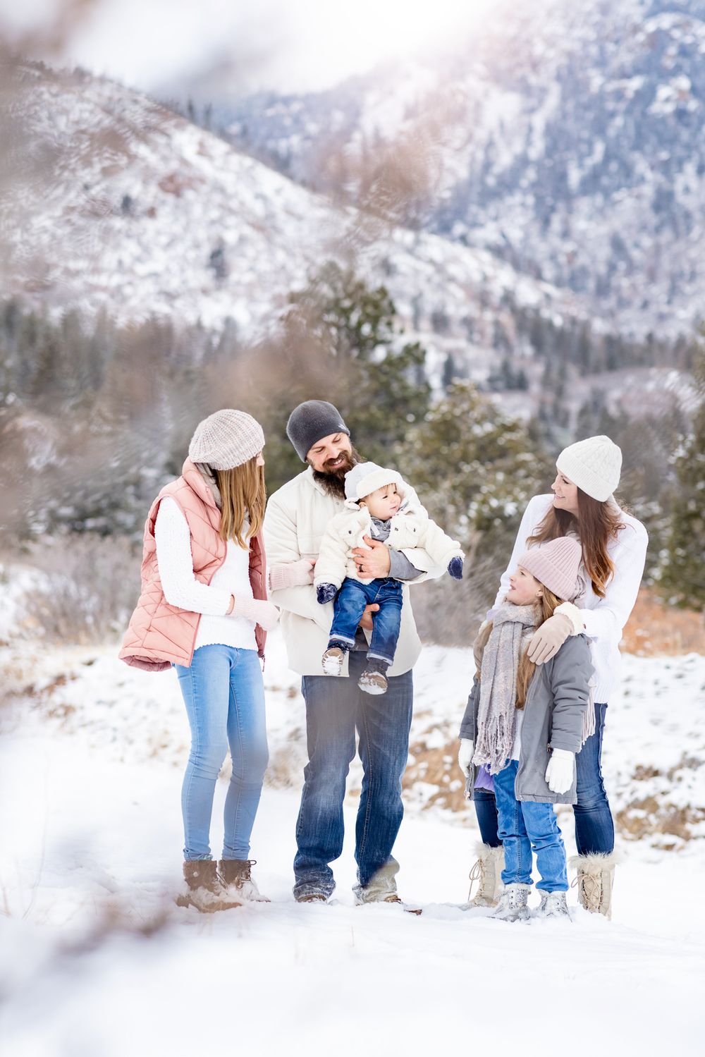 Family Snow Session by the Mountains / Colorado Springs Family ...