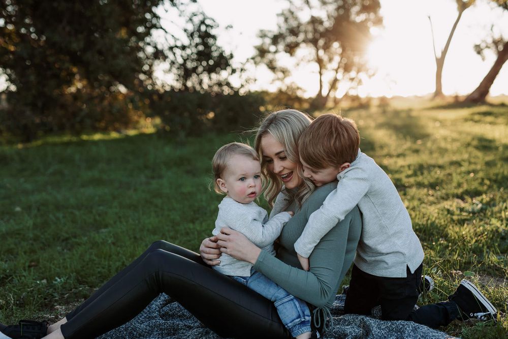 How to choose outfits for an outdoor photo shoot - Little Brown Rabbit ...