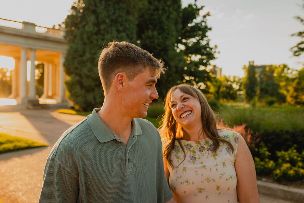 Capturing Love: A Wedding Photographer's Guide to Stunning Engagement ...